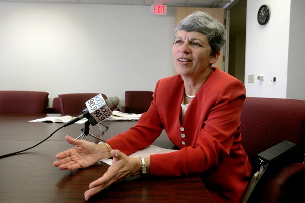 LAO in retrospect: A conversation with Elizabeth Hill - Capitol Weekly ...